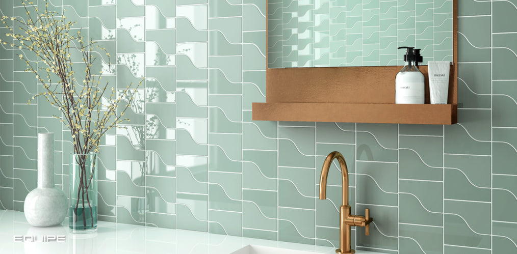 Curve Aquarium Matt 83x120mm Wall Tile (.48m2 box) — Jules Baxter